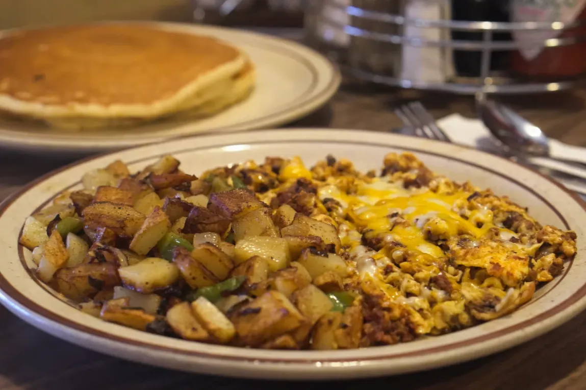 Almond Tree Restaurant & Lounge — Atwater, CA | Order Online